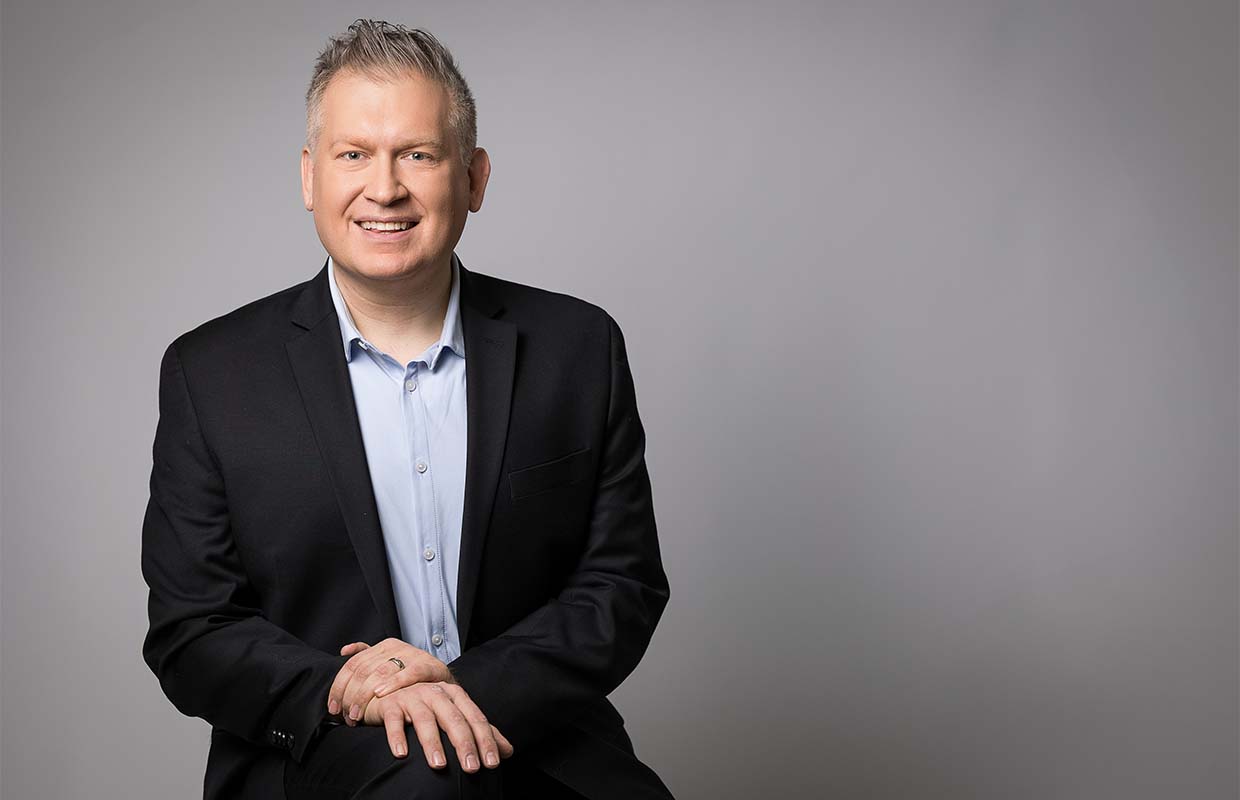 Throwback Nation with Tony Lorino | 93.3 KIOA